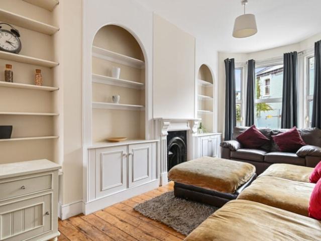 House at Amies Street, Greater London