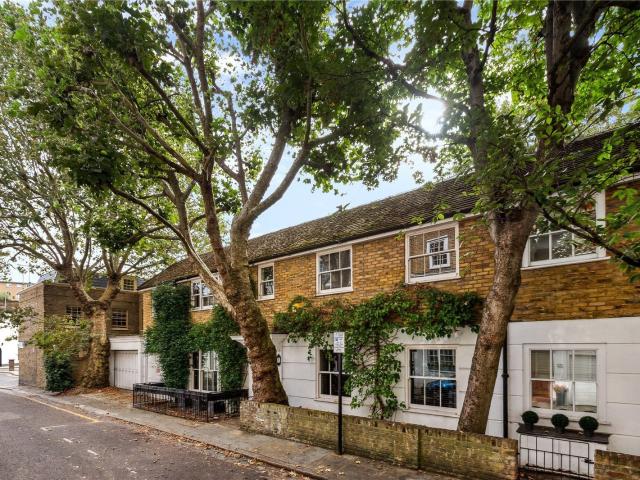 House at Ansdell Terrace, Greater London