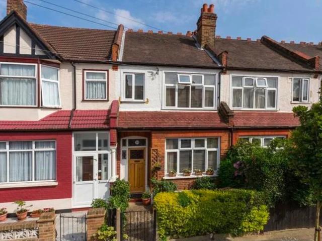 House at Ascot Road, Greater London