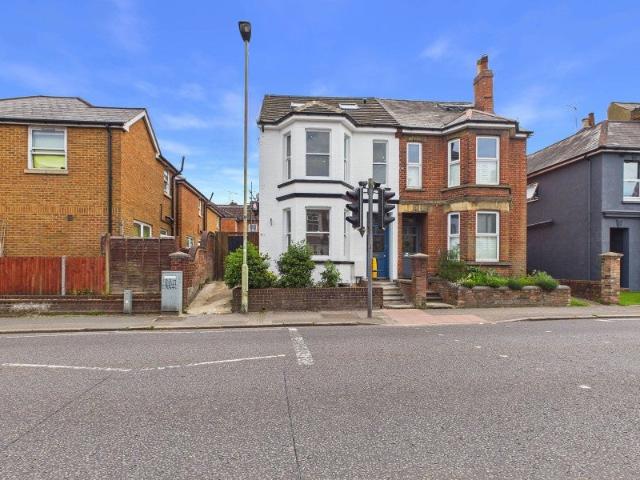 House at Ash Road, Rushmoor