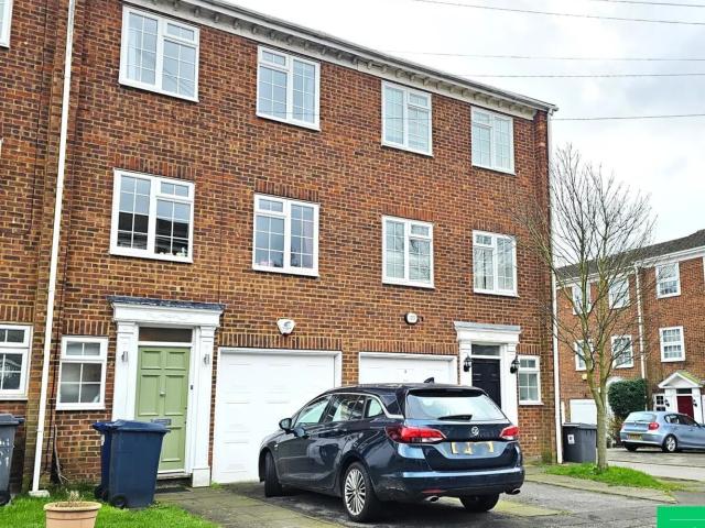 House at Ashburnham Close, Greater London