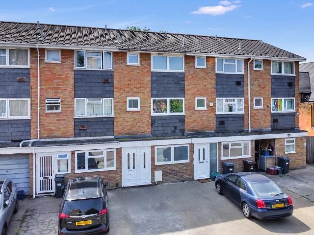 House at Aplin Way, Greater London