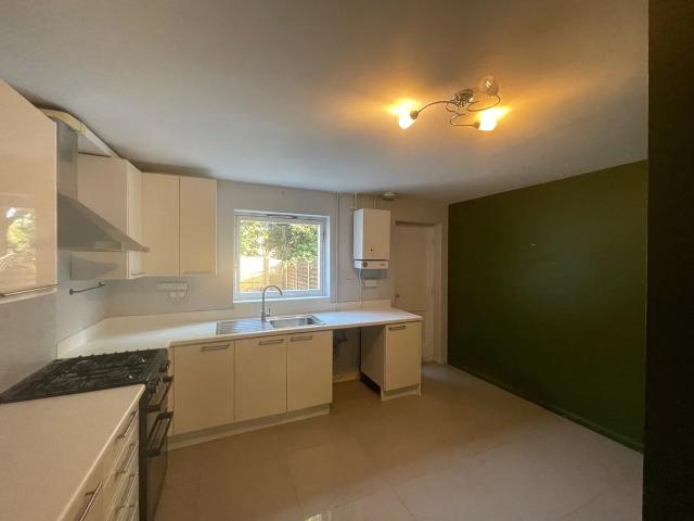 House at Aplin Way, Greater London