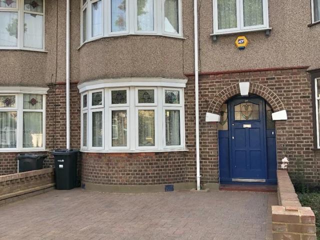 House at Arandora Crescent, Greater London