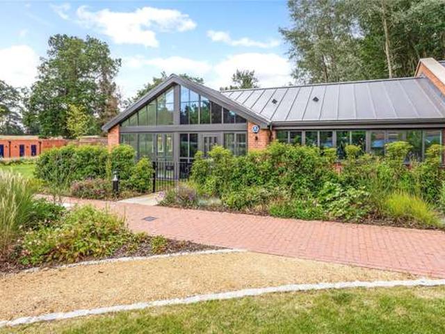 House at Archbury Walk, Sunningdale