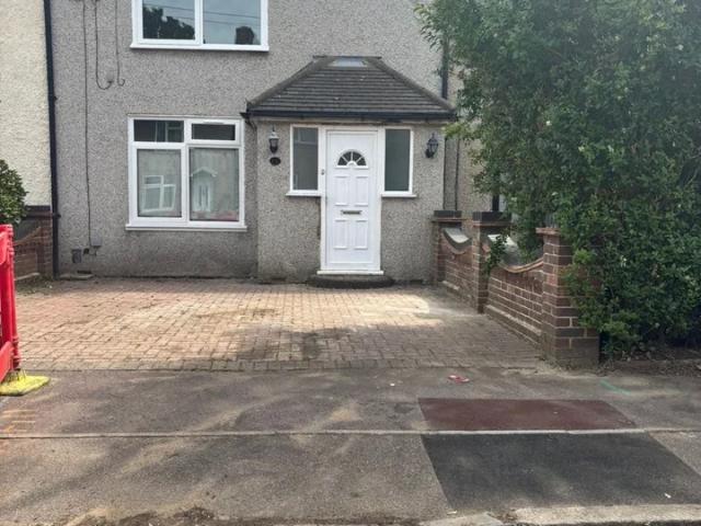 House at Arden Crescent, Greater London
