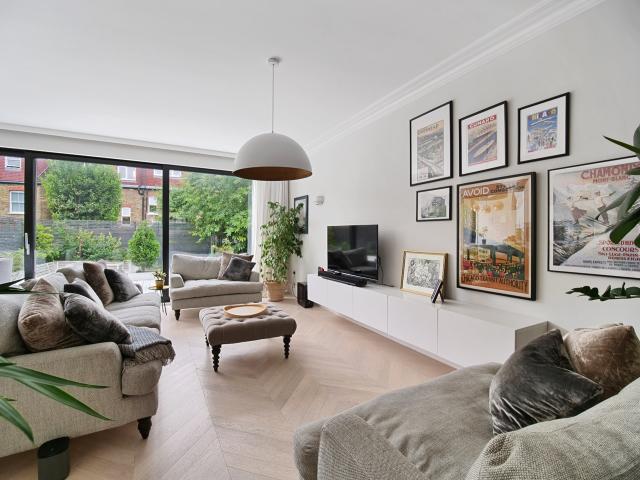 house at Arragon Gardens, London