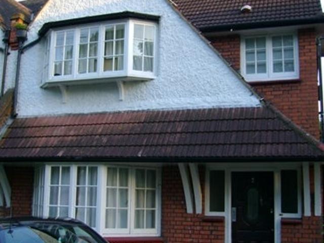 House at Arundel Gardens, Greater London