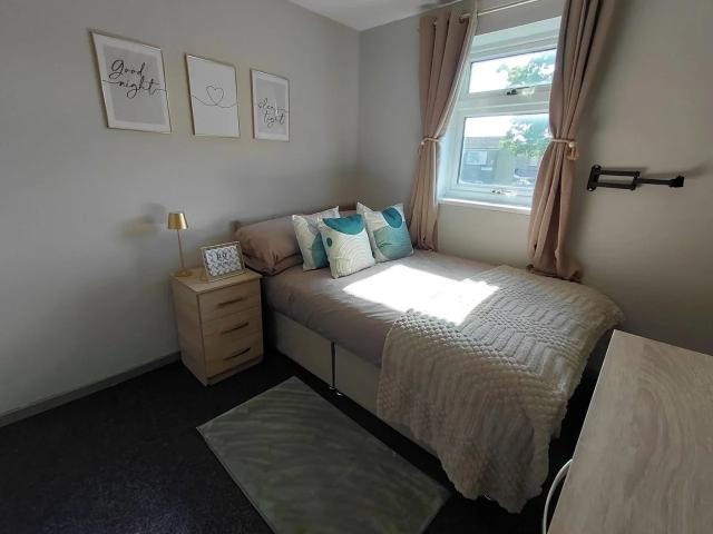 Room at Axminster Close, Hull