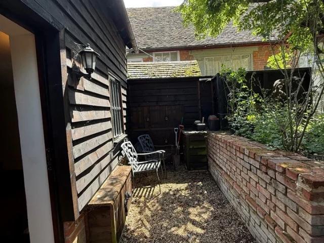 House at Aylesbury Road, Bierton
