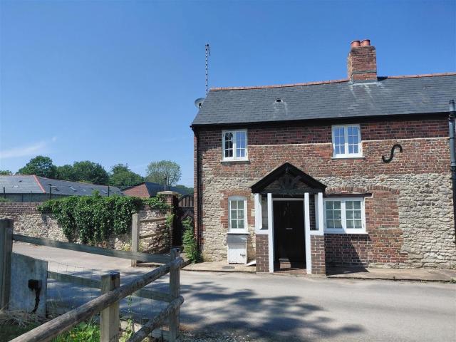House at B3143, Piddlehinton