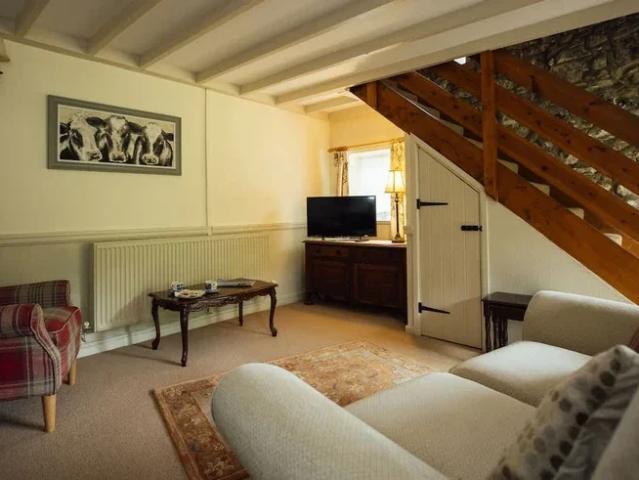 House at B4329, Spittal