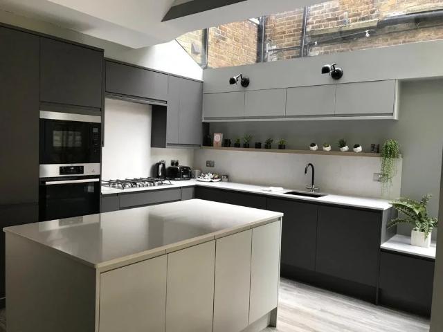 House at Barcombe Avenue, Greater London