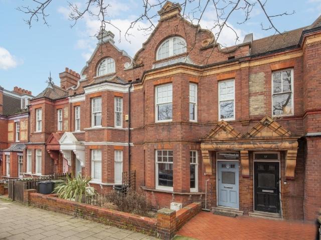 House at Barcombe Avenue, Greater London