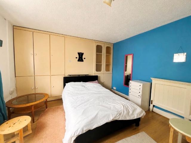 House at Barclay Road, Greater London