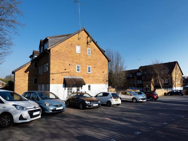 house at Barnet, EN5