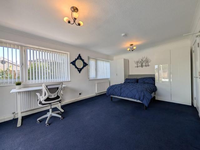 House at Bath Road, Slough