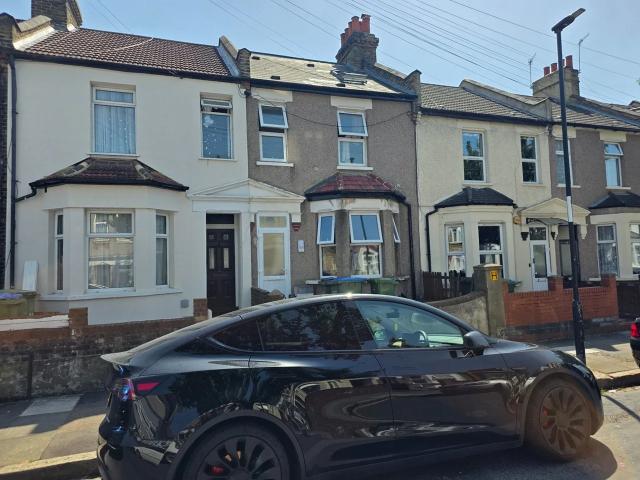 House at Benares Road, Greater London