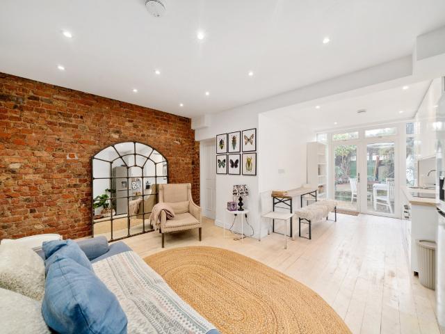 House at Beavor Lane, Greater London