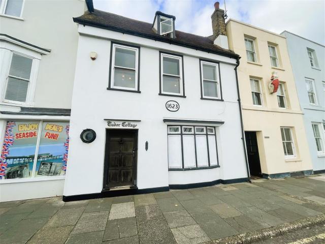 House at Beach Street, Deal