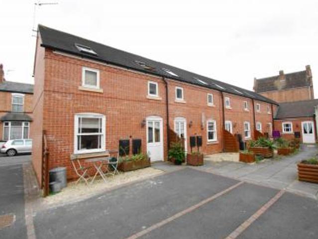 House at Beaconsfield Street West, Royal Leamington Spa