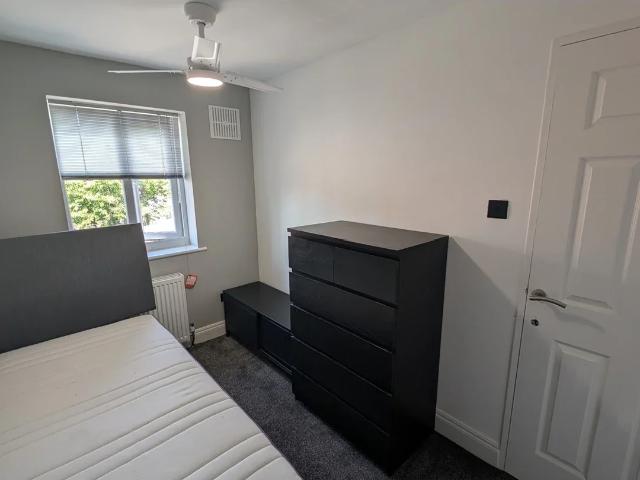 House at Beanley Close, Luton