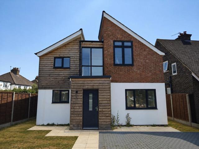 House at Beckingham Road, Guildford