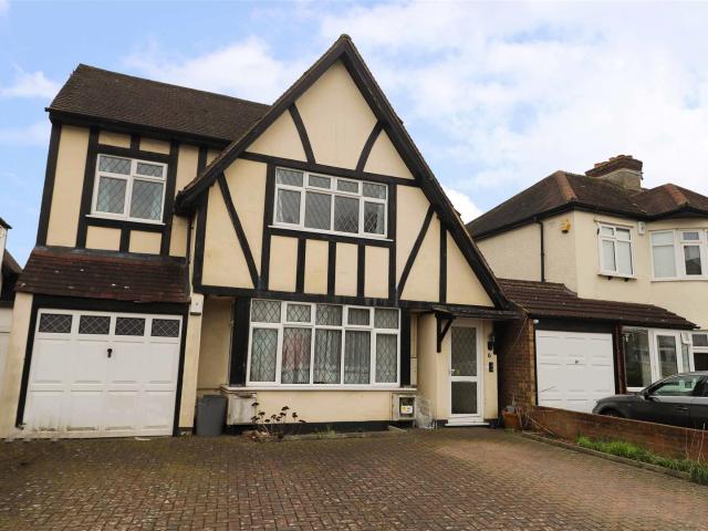 House at Beechwood Avenue, Greater London
