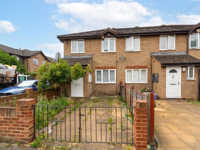 House at Belgrave Walk, Greater London