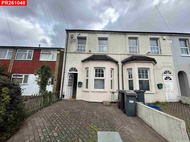House at Fruen Road, Greater London