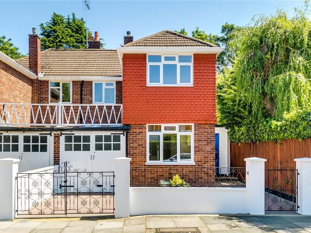 House at Boileau Road, Greater London