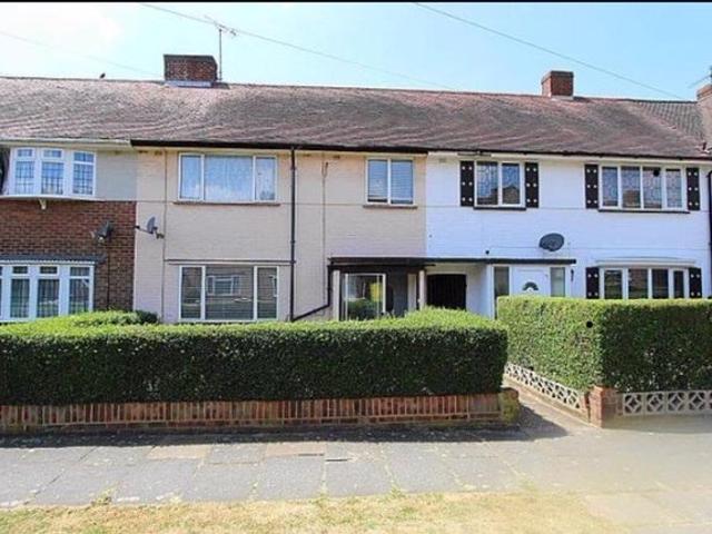 House at Bournemead Avenue, Greater London
