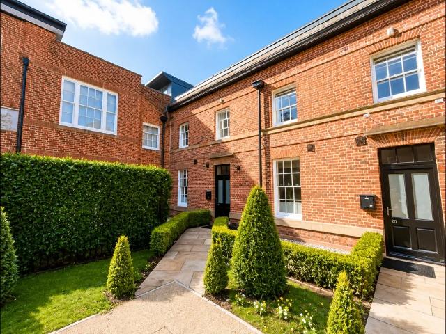 House at Bloomesbury Avenue, Manchester