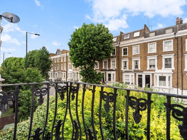 House at Blake Gardens, Greater London