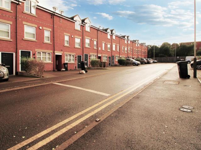 House at Blue Fox Close, Leicester