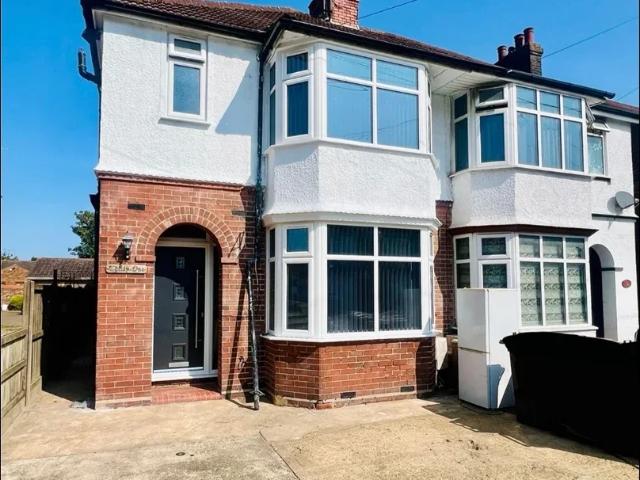 House at Blundell Road, Luton