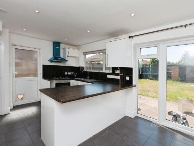 House at Blunden Road, Rushmoor