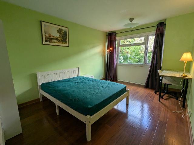 House at Brown Close, Upton