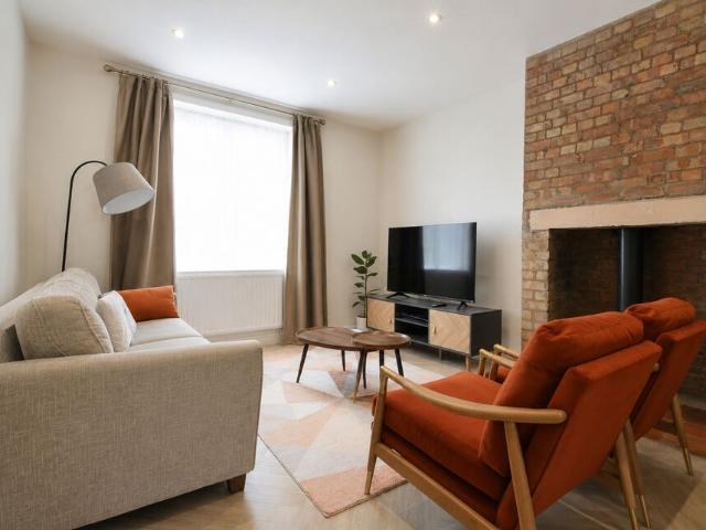 House at Brownhill Road, Greater London