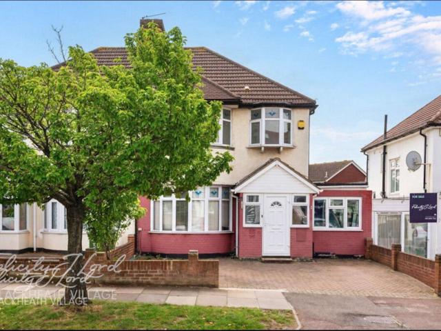 House at Broad Walk, Greater London