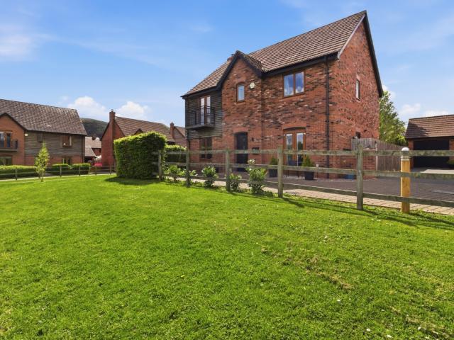 house at Broad Down Close, Malvern, WR14 1FT