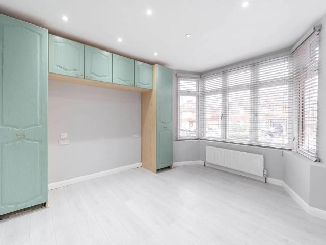 House at Bromefield, Greater London