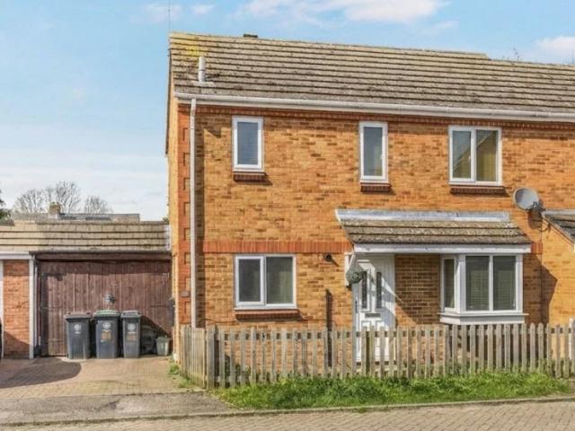 House at Bradfield Close, Rushden