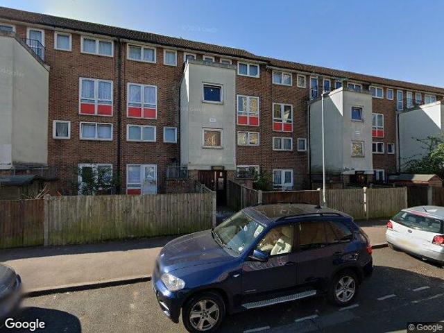 House at Bradwell Avenue, Greater London