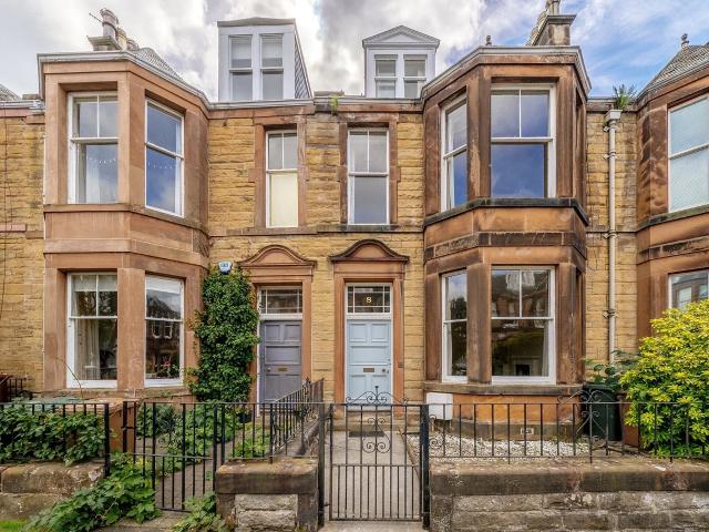 House at Braidburn Crescent, City of Edinburgh