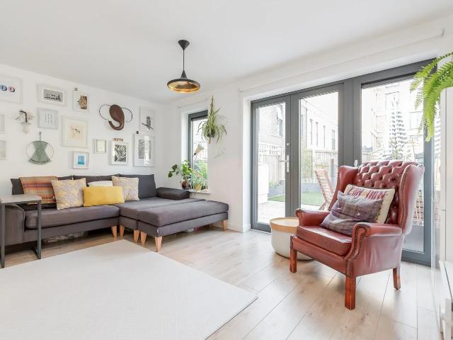 House at Bramah Road, Greater London