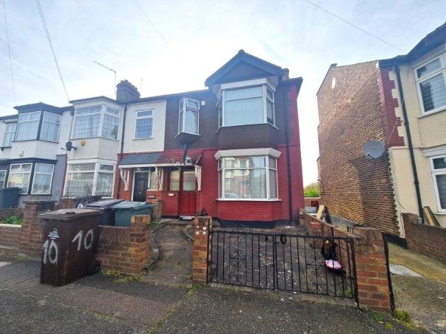 House at Bridge End, Greater London