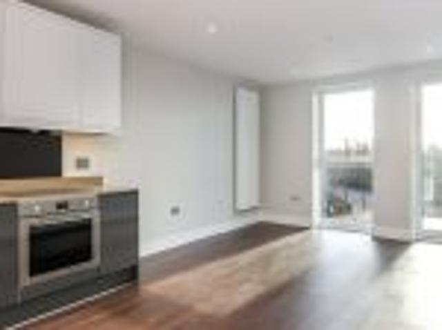 Apartment at Bridge Road, Greater London