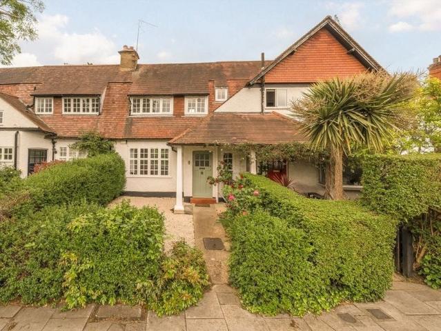 House at Brunner Road, Greater London