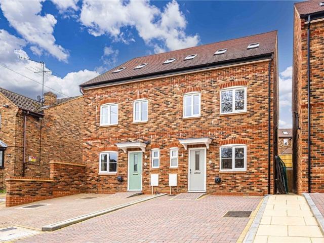 House at Bury Road, Dacorum